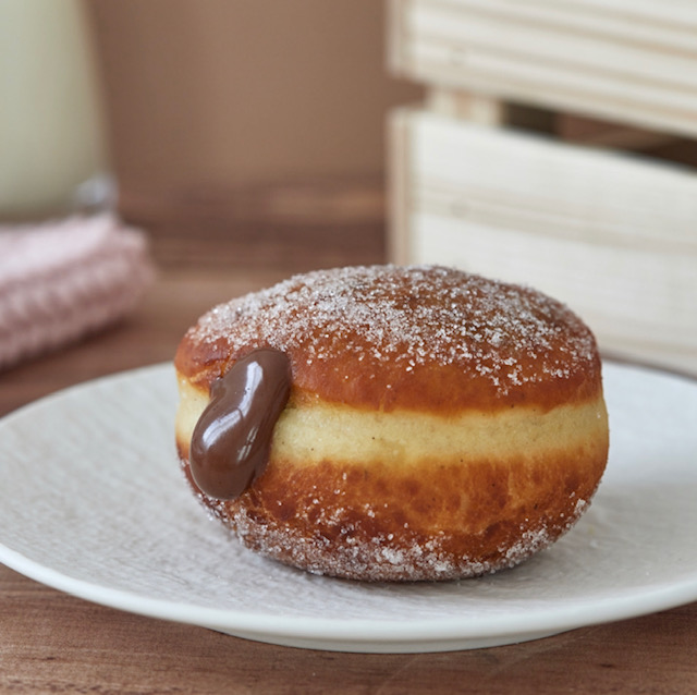 Beignet garni à la Pâte à Tartiner Nucellina – Clélia Food & Photo